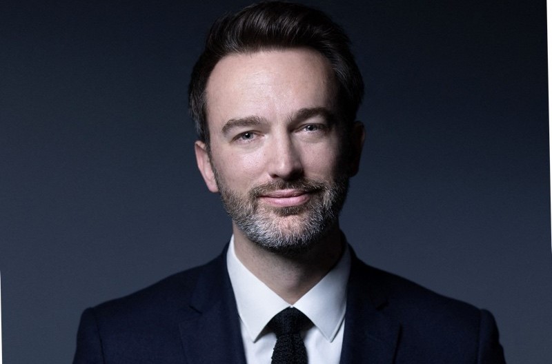 Loïc Signor: Parcours, Carrière et Transition Politique