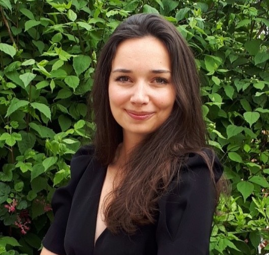 Marion Robin : Un Parcours d’Analyste Financière Entre Performance, Stratégie et Innovation ...